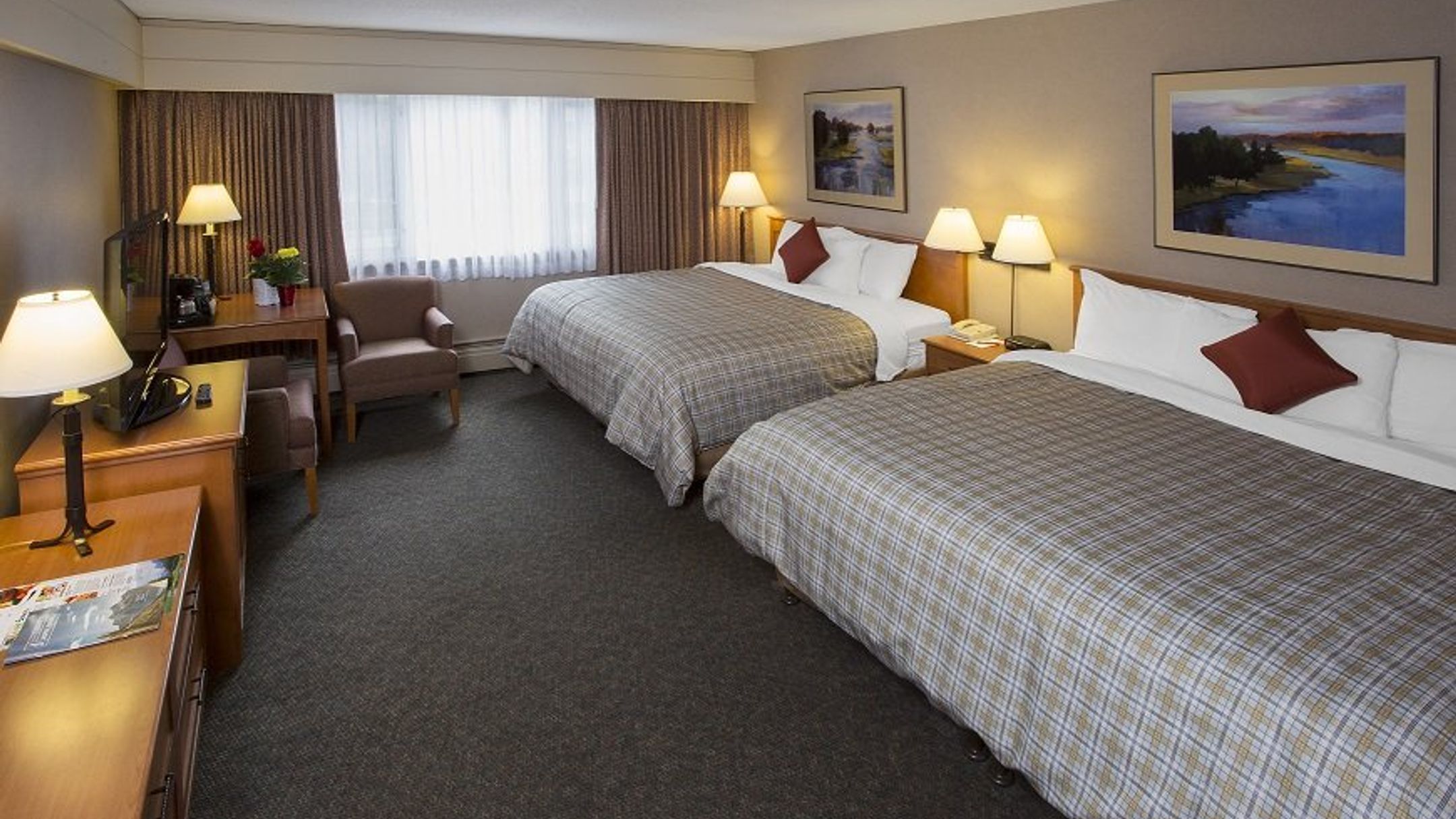 Lobstick Lodge, Jasper | HotelsCombined